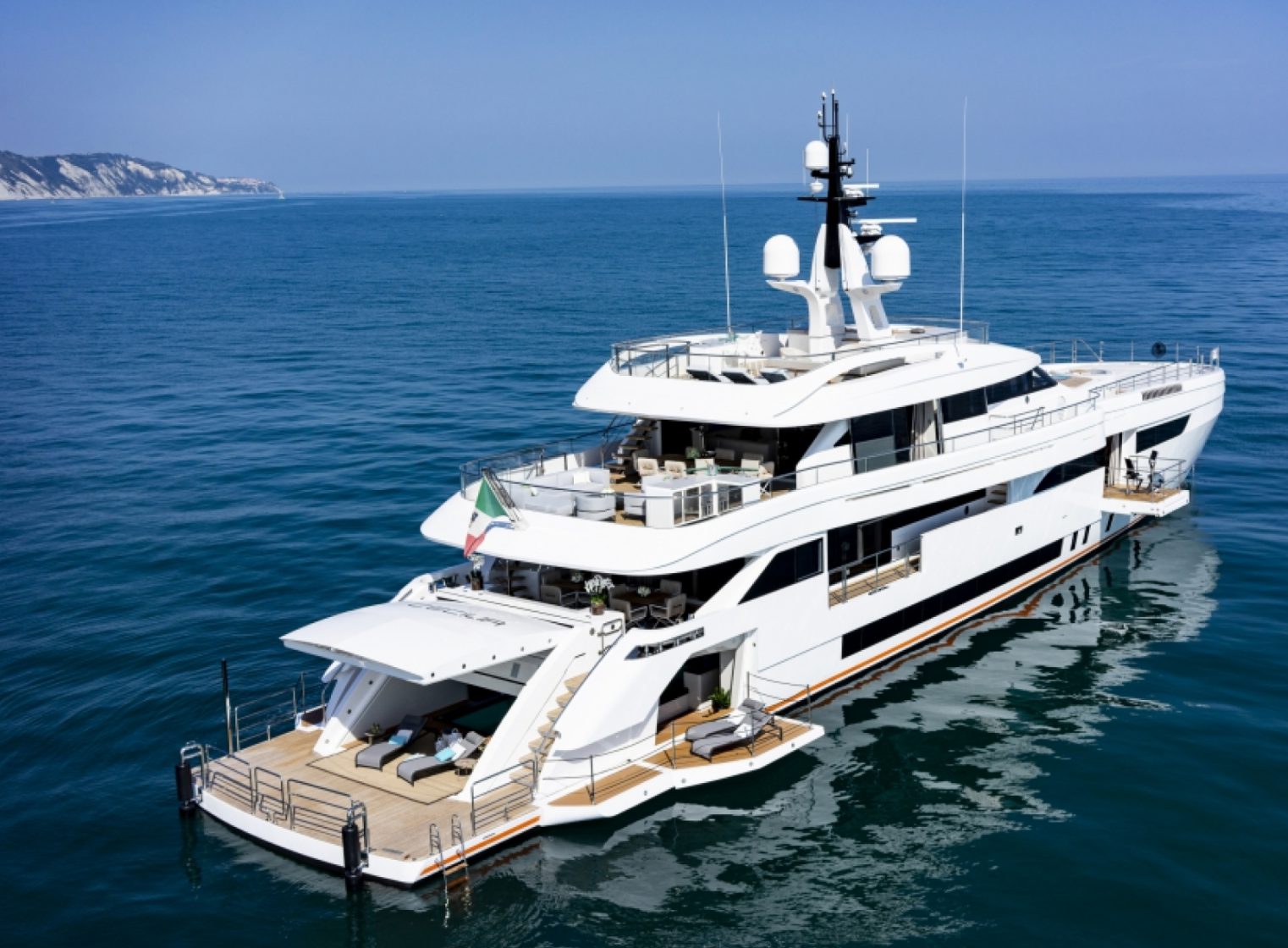 Super Yacht “Cecilia” Full Electric Propulsion with Battery Storage - EST-Floattech