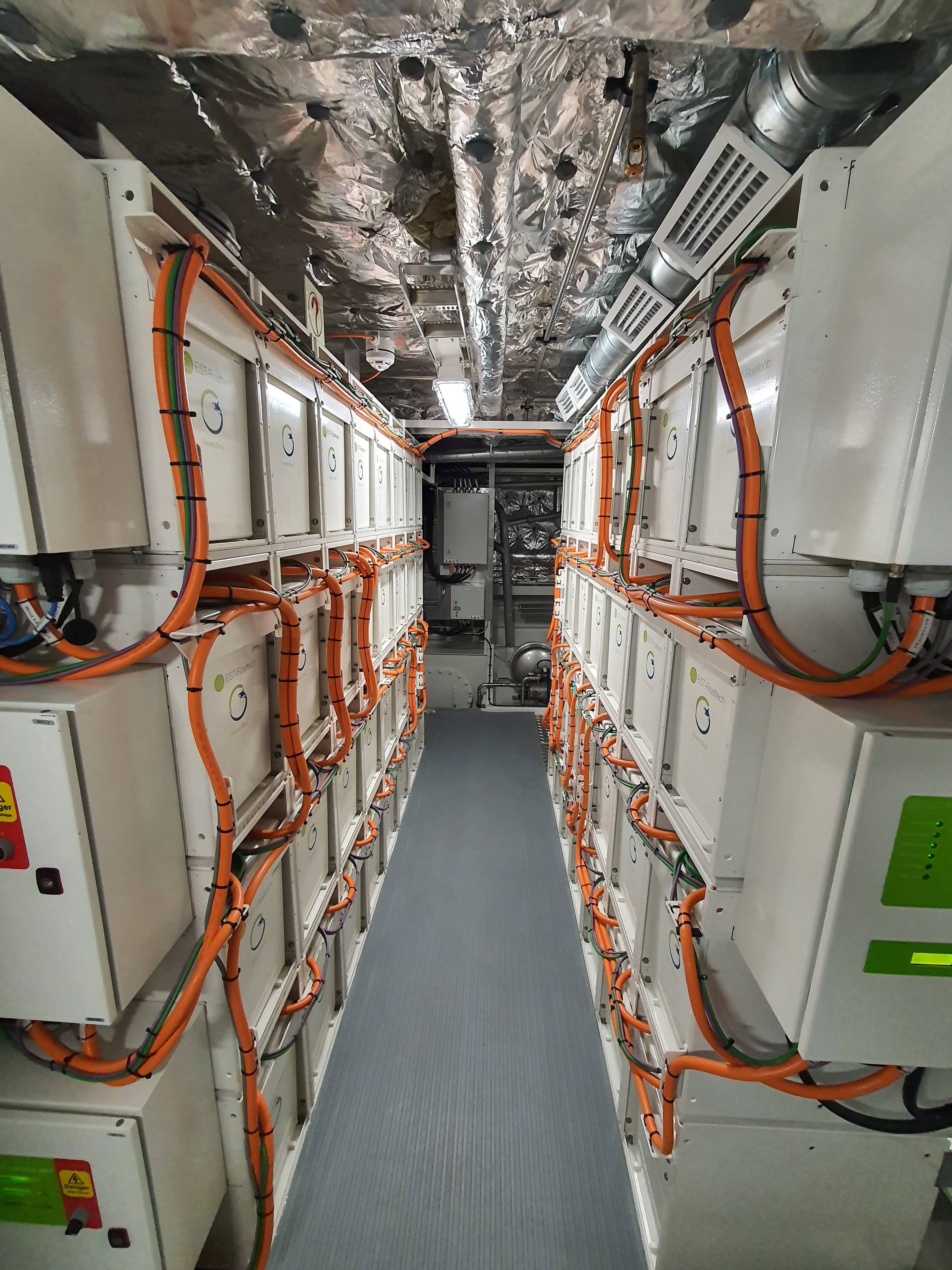 Delivery of electric ferry "Eloise" to Gothenburg - EST-Floattech